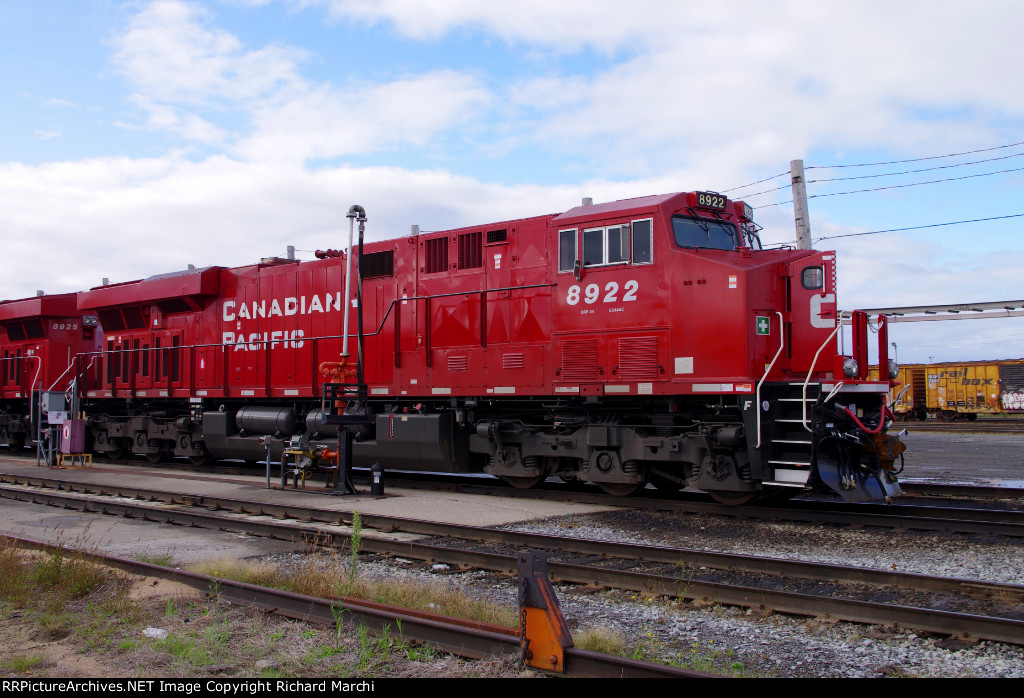 CP 8922
